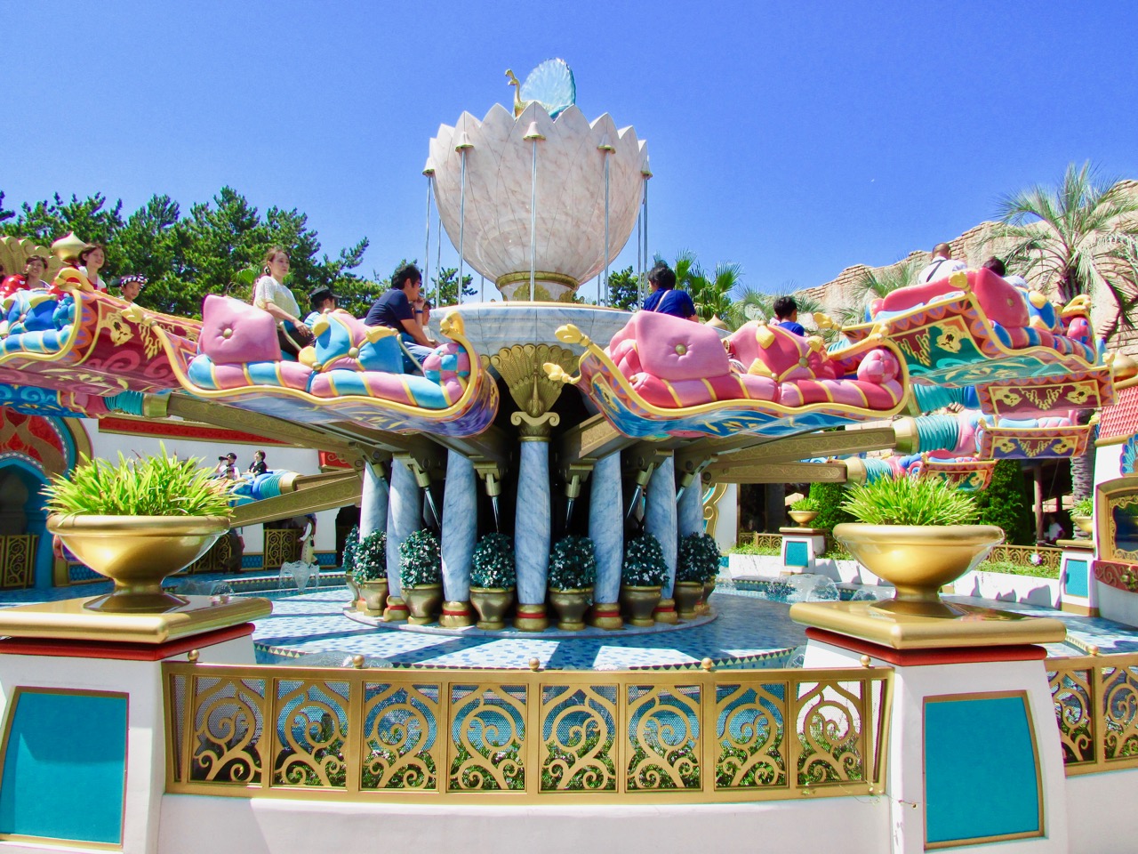 Aladdin in the Parks – Disney Insights
