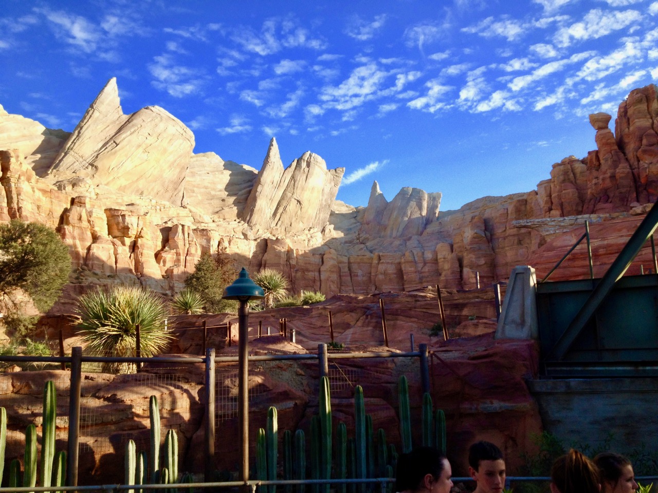 7 Great Disney Queues – Disney Insights