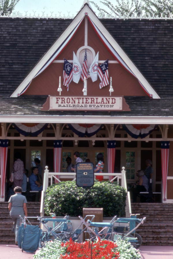 1971 Walt Disney World Frontierland Cast Member Handbook – Disney Insights