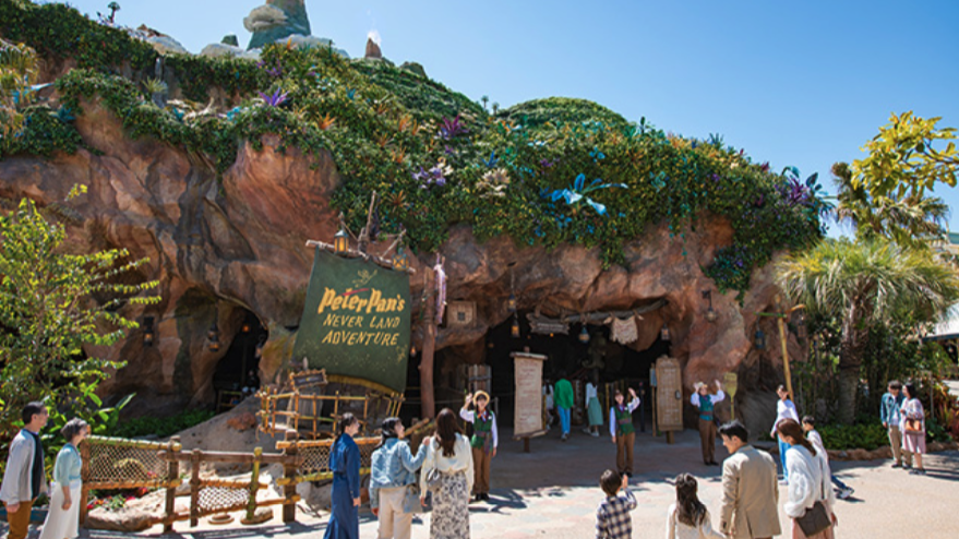 Incredible New Attractions From The Best in The Disney Asian Parks ...